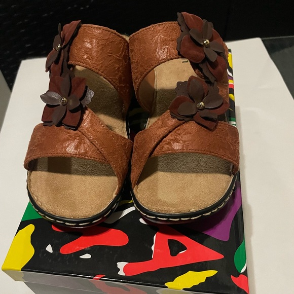 Judith | Shoes | Judith Open Toe Sandals | Poshmark